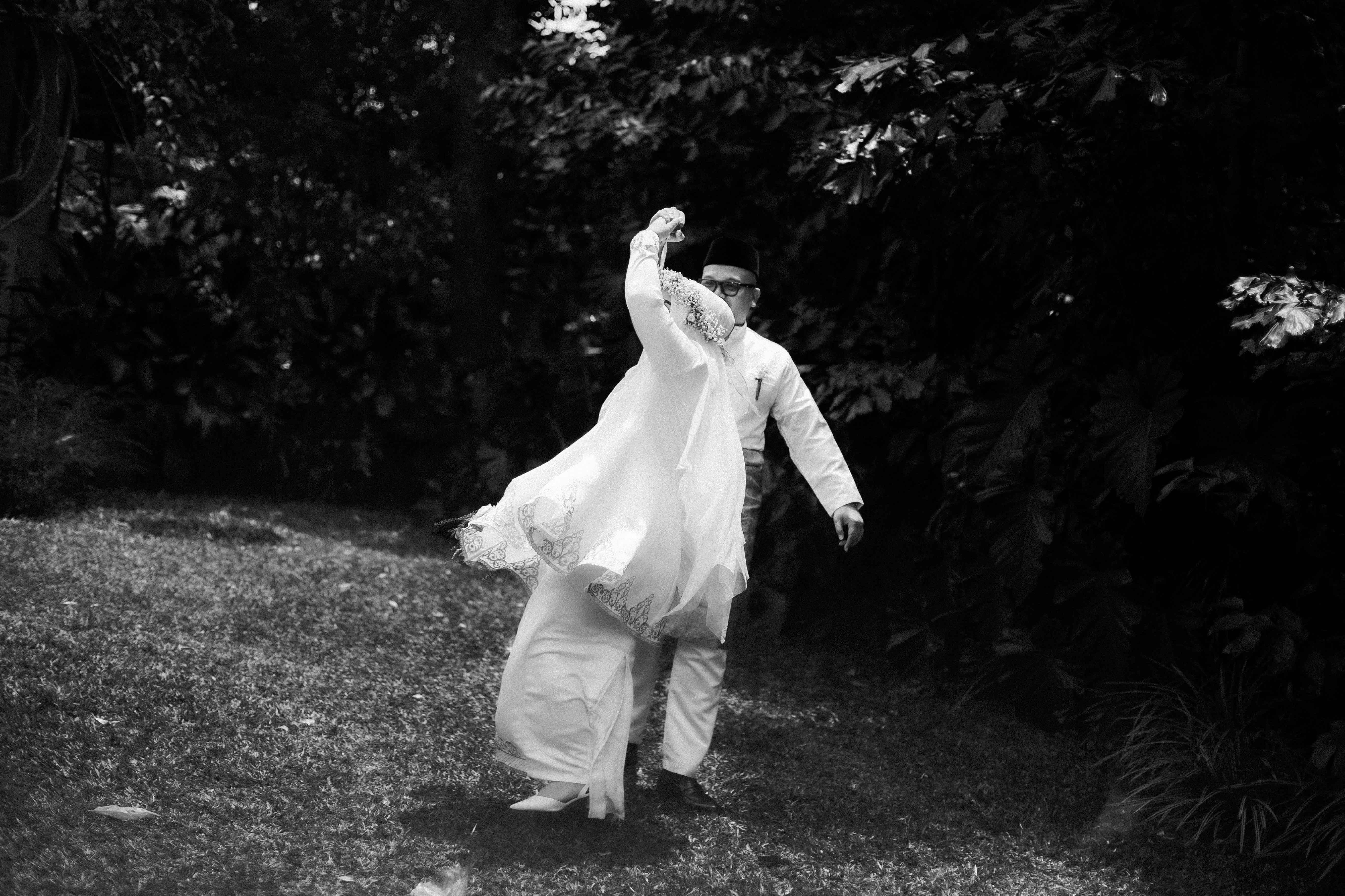 The Wedding of Vinda & Adit by XO.Photoworks | Bridestory.com