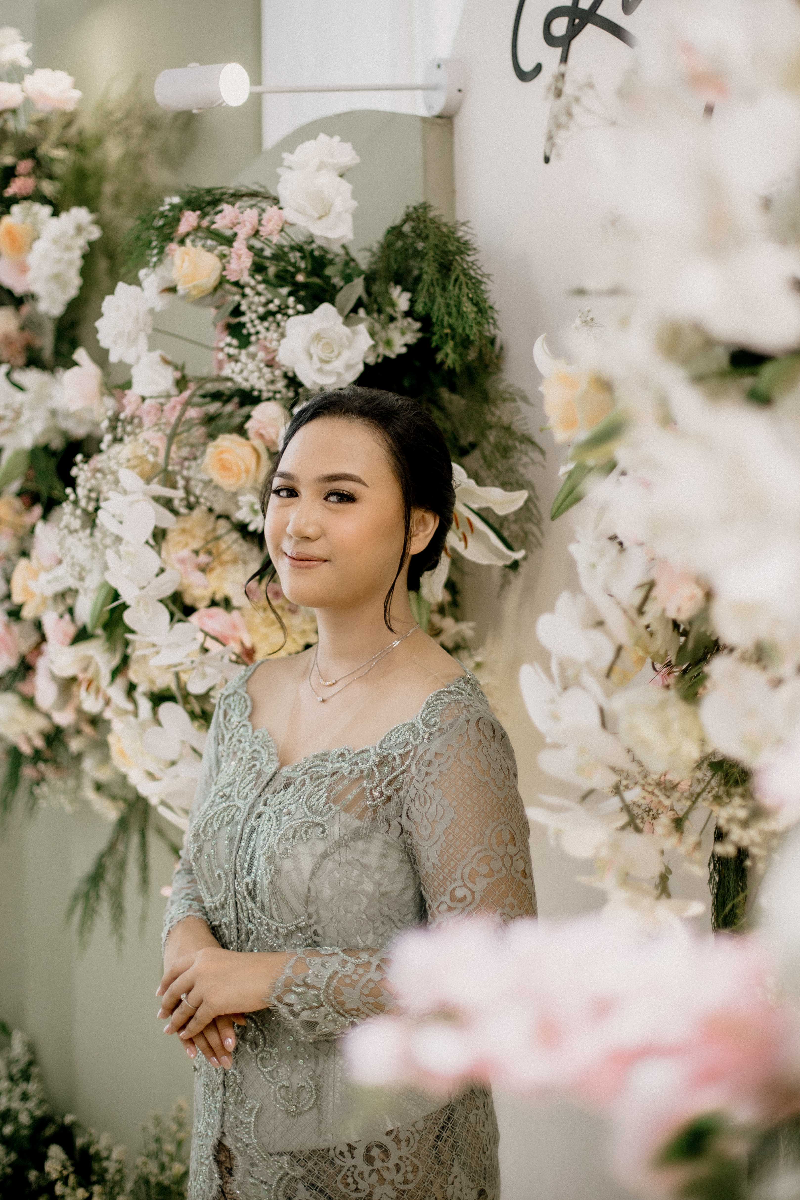 The Engagement of Rara & Iko by XO.Photoworks | Bridestory.com