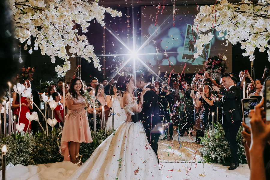 The Wedding of F + M by Imperial Photography Jakarta | Bridestory.com