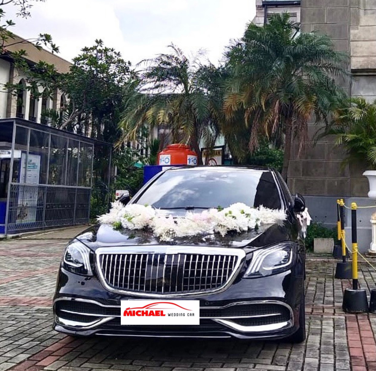 Mercedes Benz Maybach S450 long by Michael Wedding Car | Bridestory.com