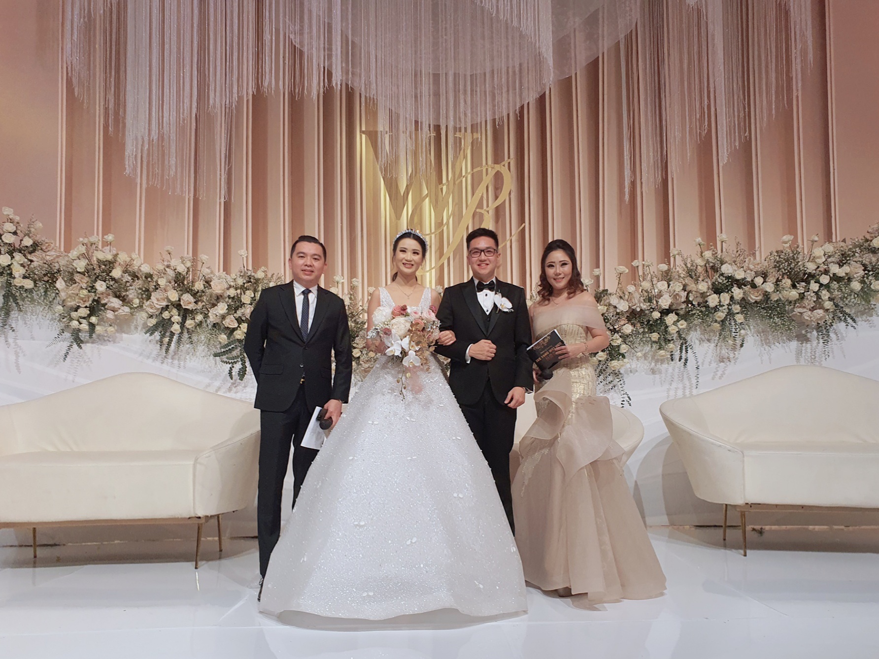 William & Rosalie Wedding Reception - Raffles Hotel Jakarta by Mosandy ...
