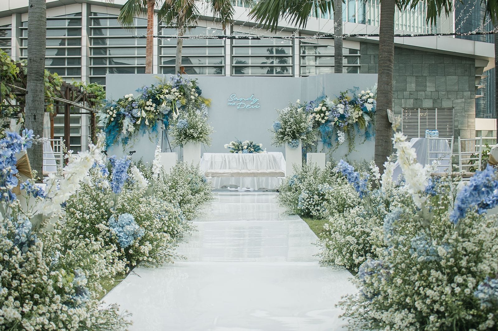 Wedding f Sandy & Devi by Financial Club Jakarta | Bridestory.com