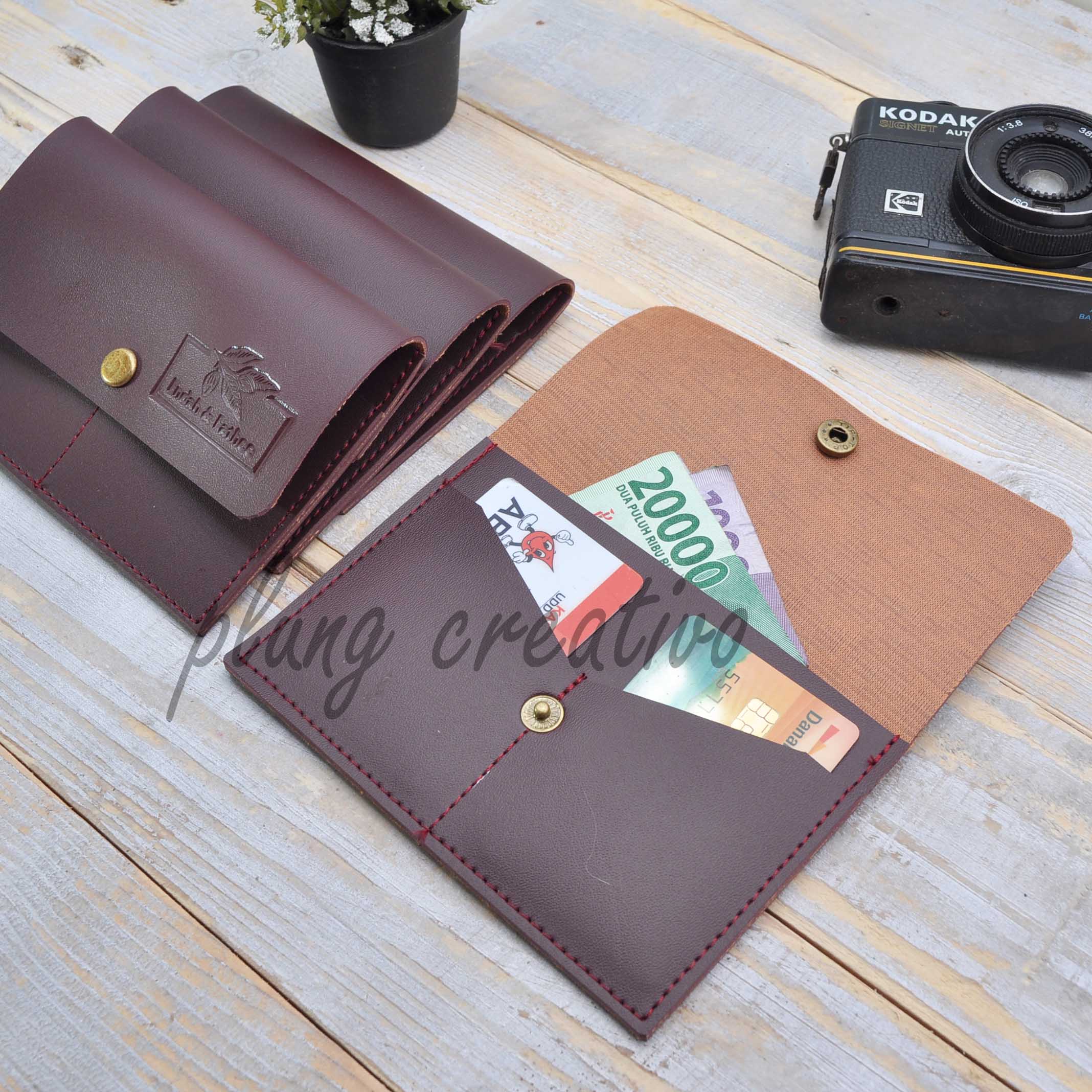 card pouch | Plung Creativo | Bridestory