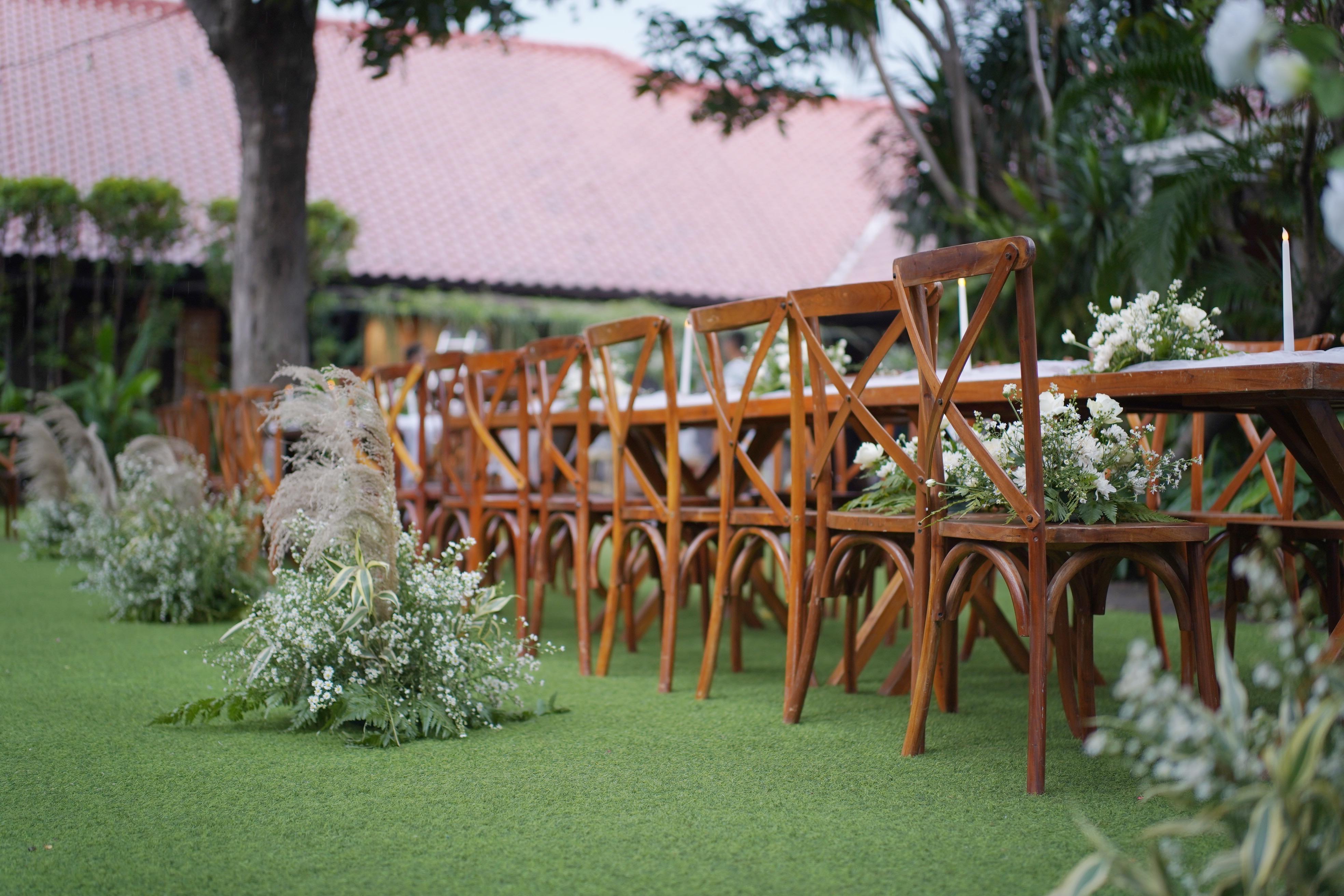 Intimate Wedding Decoration | Pampas Home Studio | Bridestory