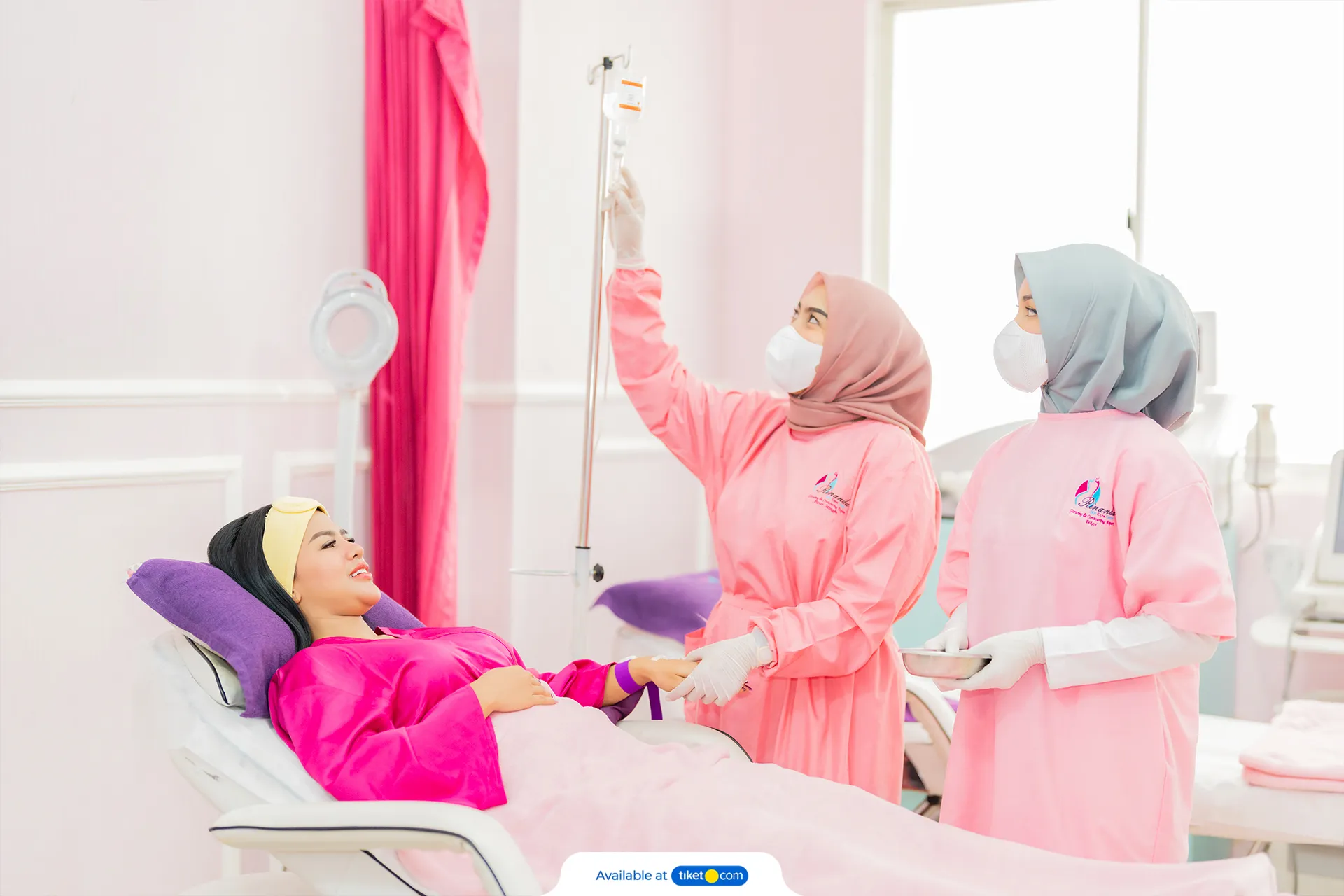 ALL TREATMENT by Rinanda Skincare Center | Bridestory.com