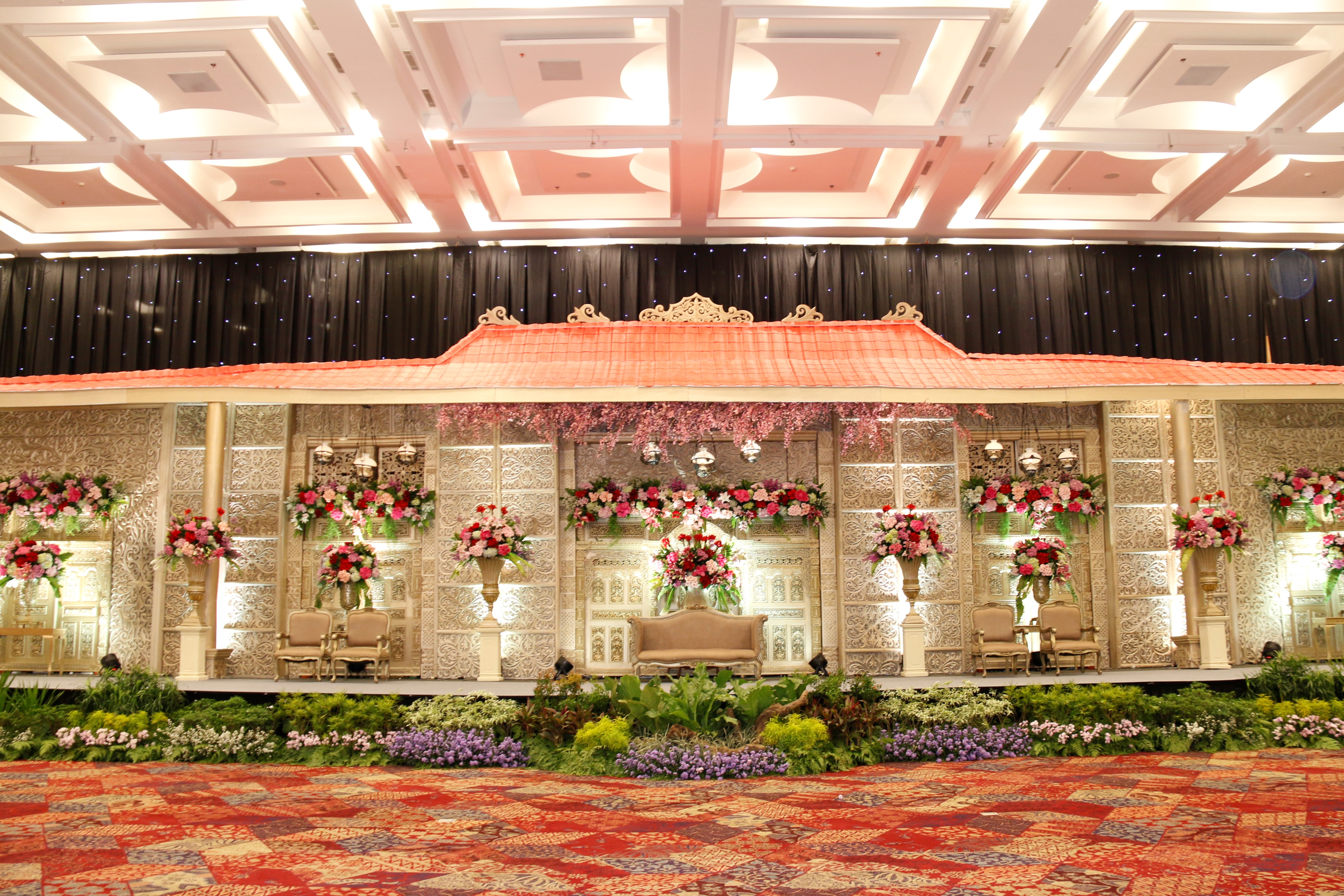 TRADITIONAL WEDDING | Indonesia Convention Exhibition (ICE) | Bridestory