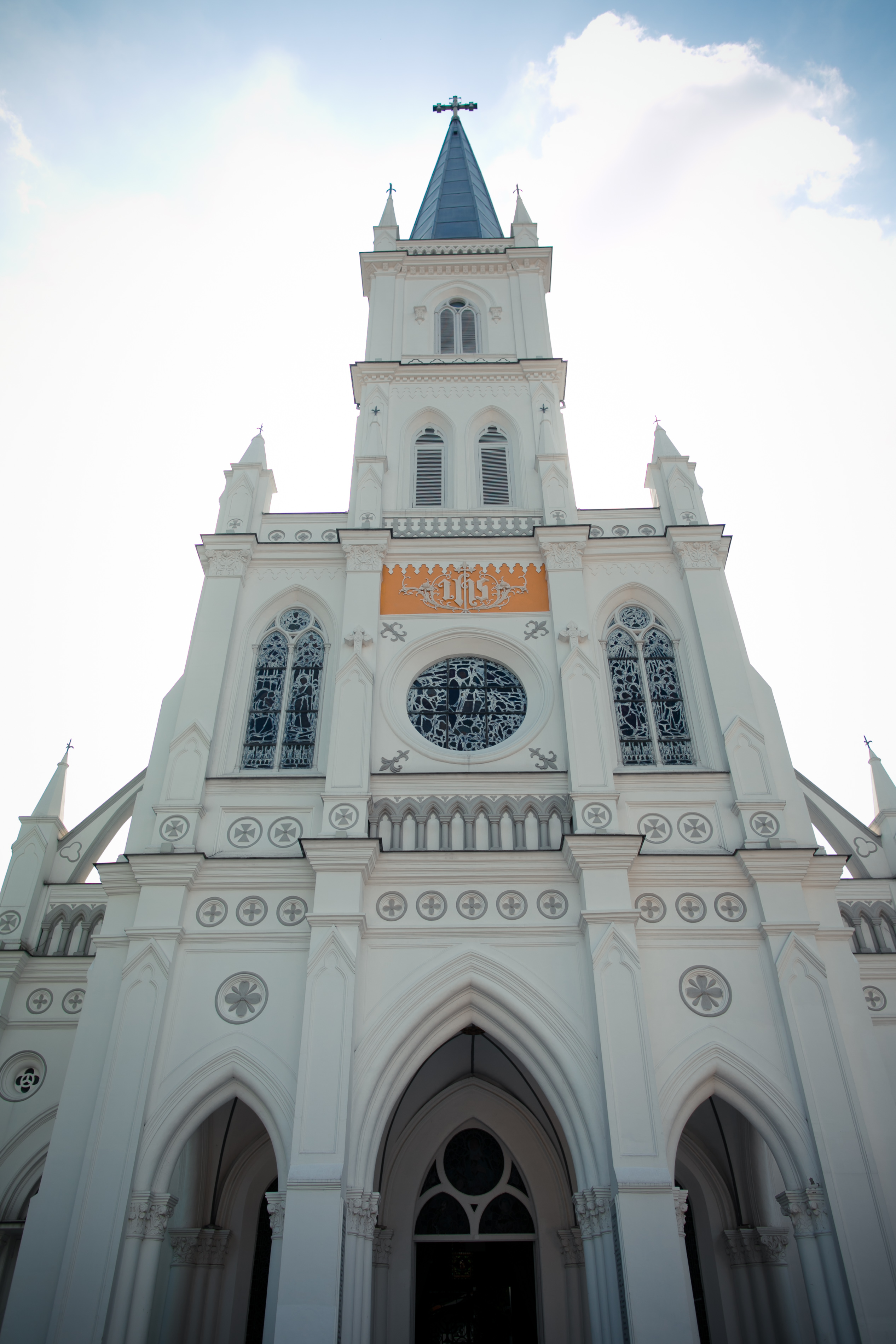 Ben & MJ by Chijmes Hall by Watabe Singapore Pte Ltd | Bridestory.com