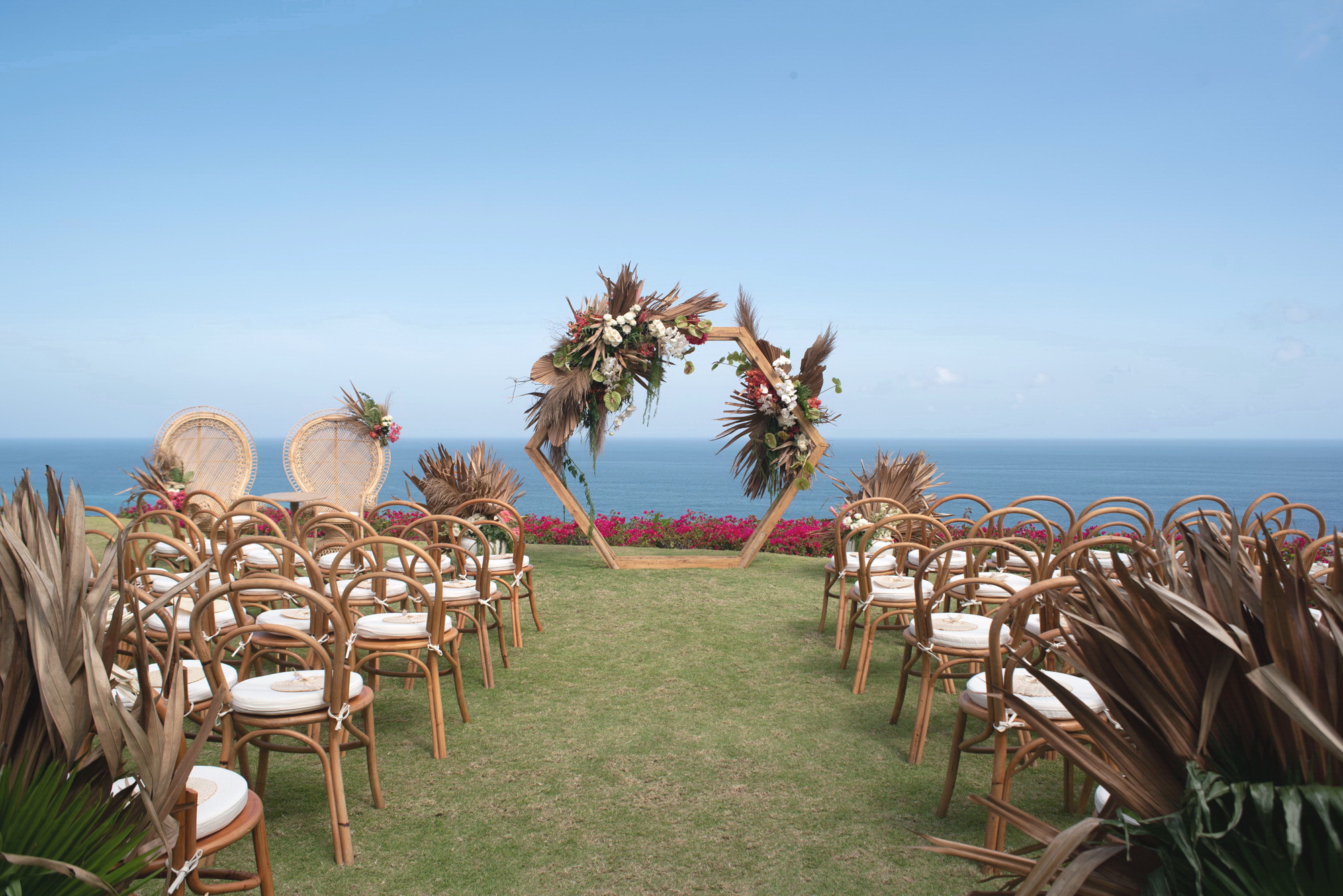 BOHEMIAN FUSION by Bloomz Flower Bali | Bridestory.com