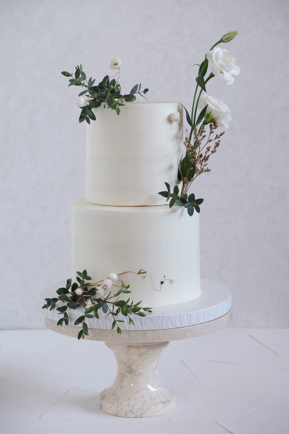2 Tier - Wedding Cakes by Thyme and Caramel | Bridestory.com
