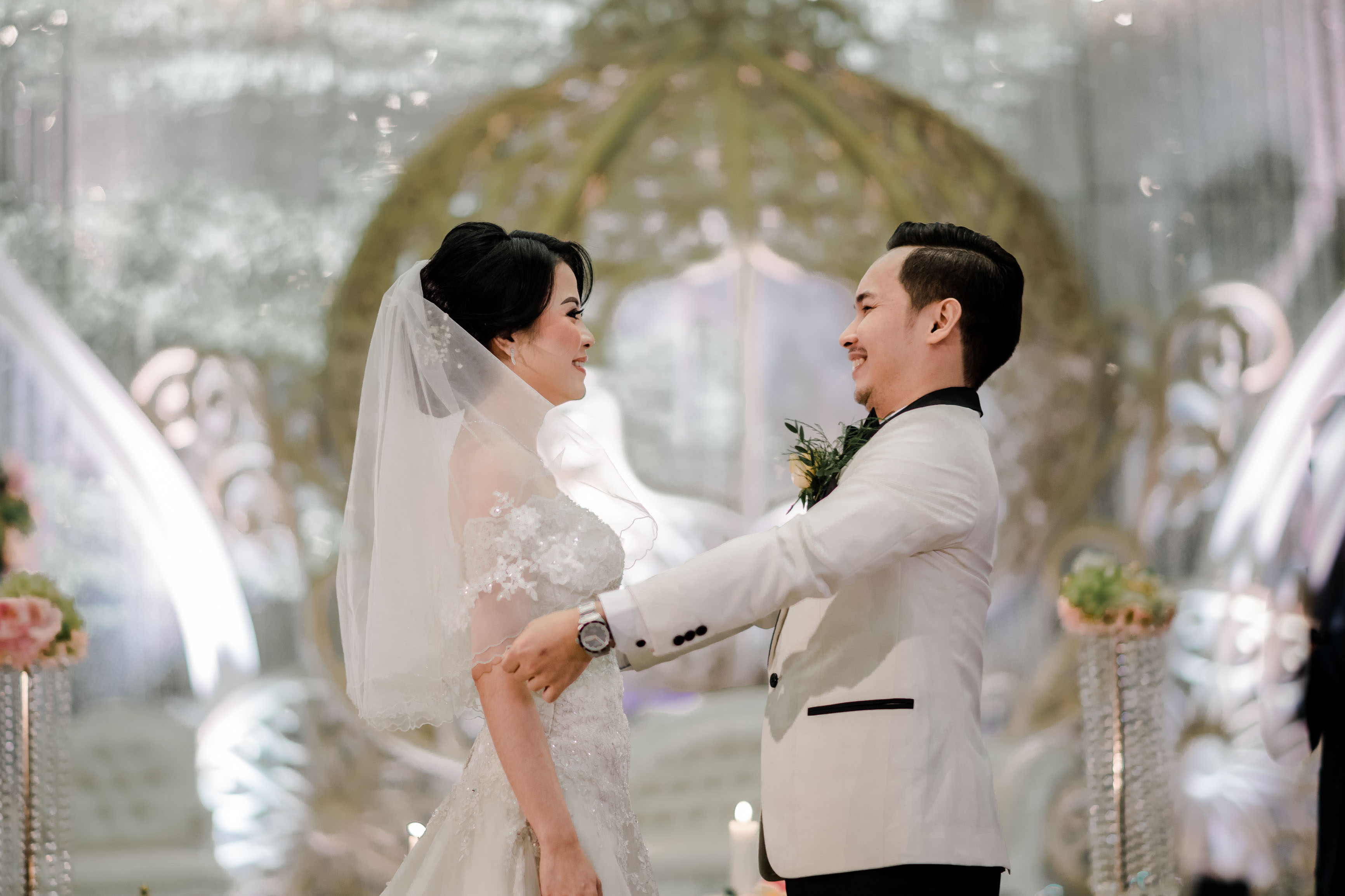 ERICK & BIANCA K-LINK TOWER by Get Her Ring | Bridestory.com