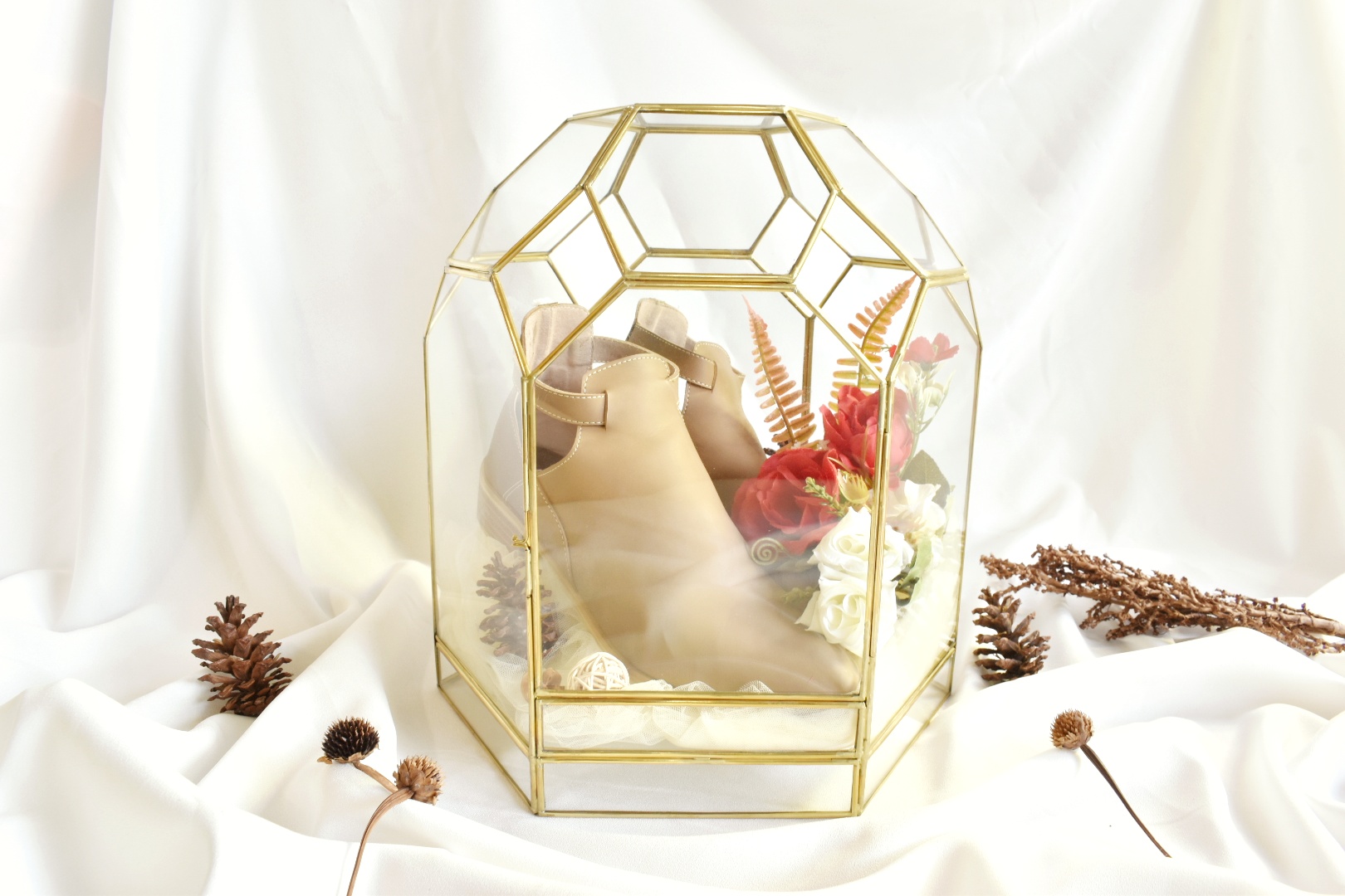 Terrarium Tray by Yakiniku Seserahan | Bridestory.com