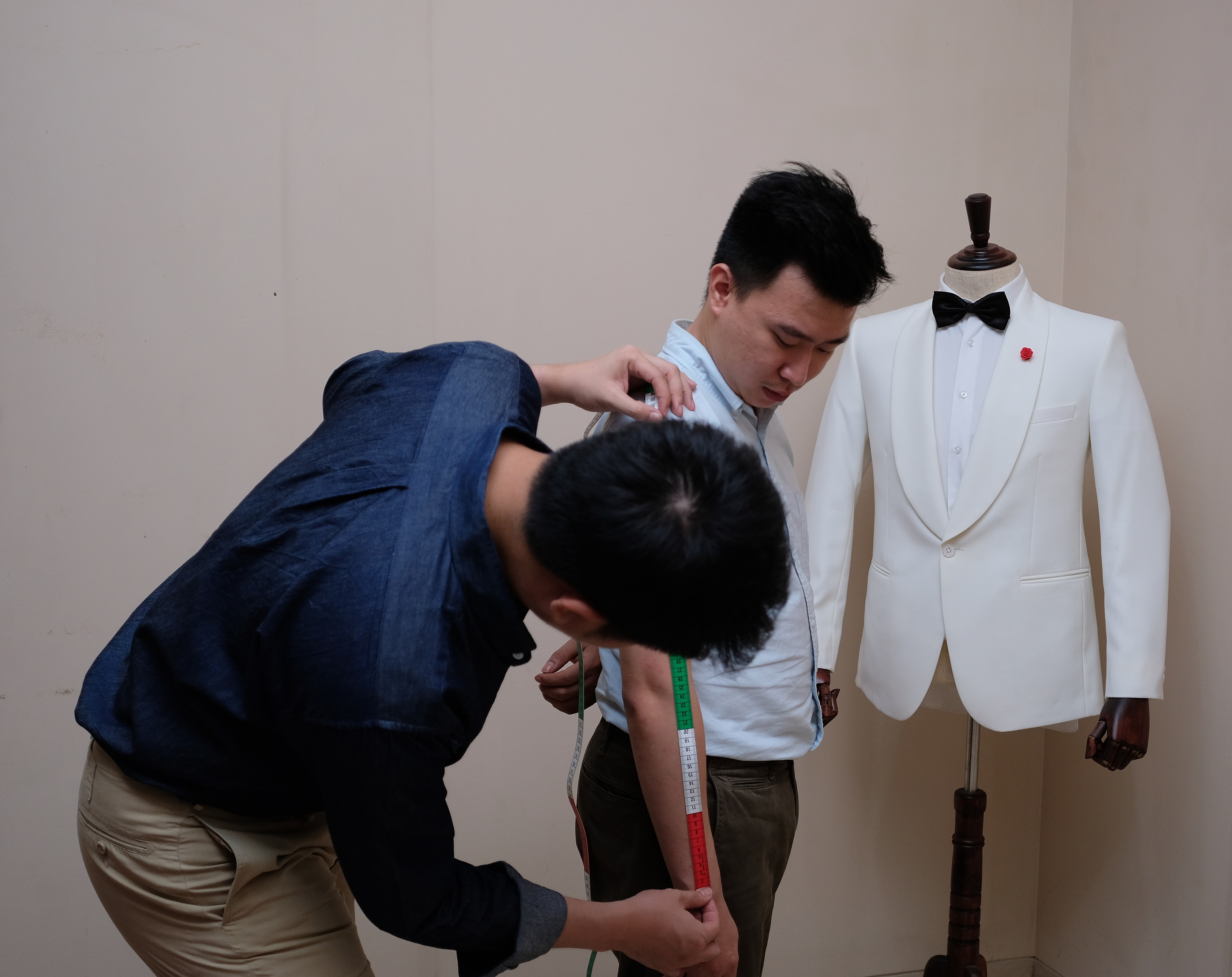 measurement session | Terra Tailor | Bridestory