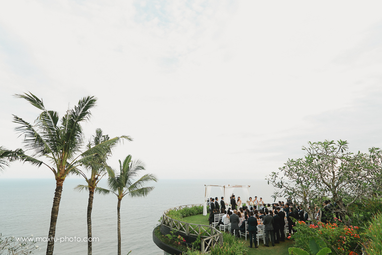 Tebing Bali - The Edge by Maxtu Photography | Bridestory.com