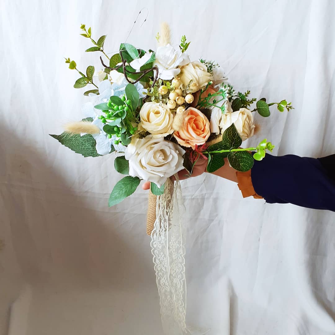 BUKET BUNGA (WEDDING) oleh EYO WEDDING | Bridestory Store