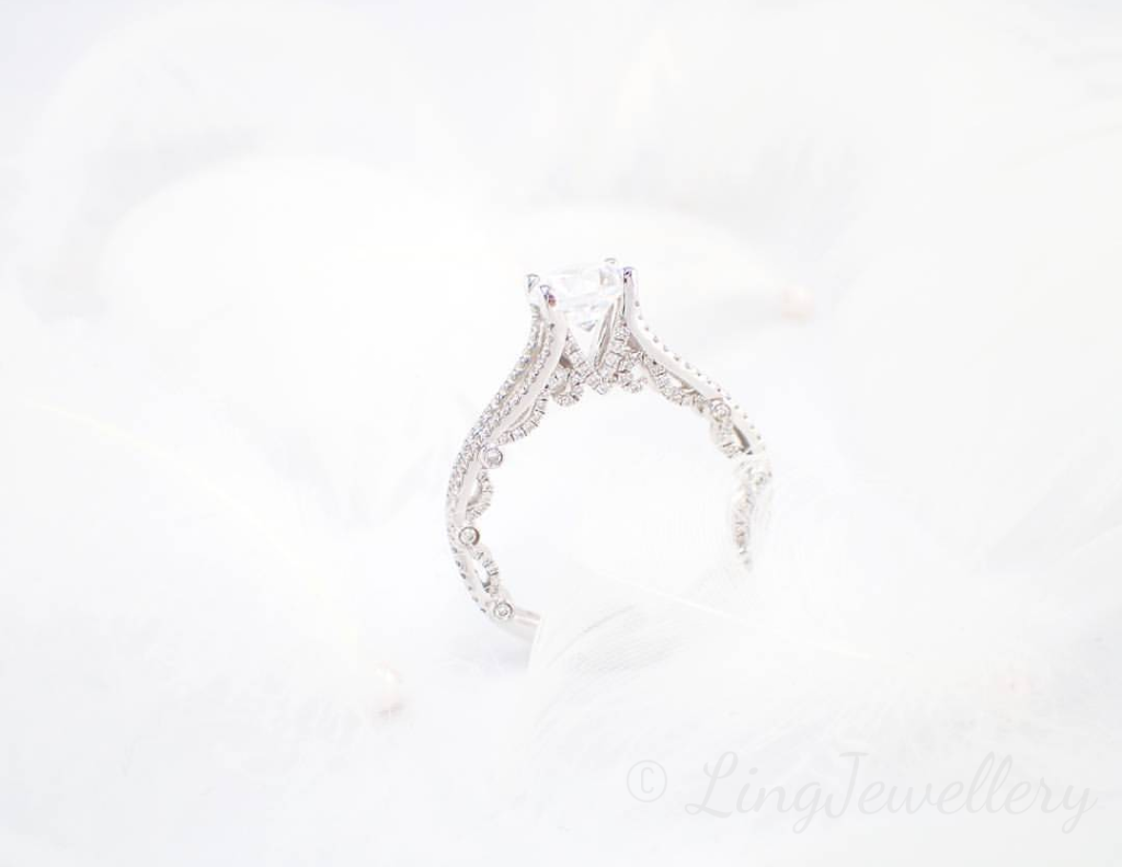 Solitaire Diamond Rings by Ling Jewellery | Bridestory.com