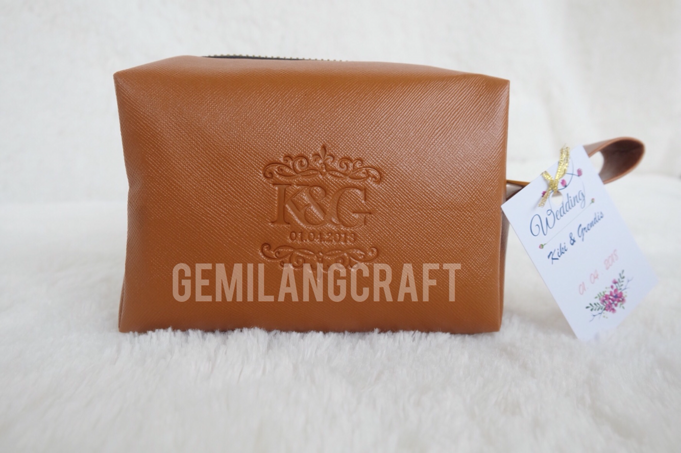Premium boxy pouch for kiki&grendis wedding | Gemilang Craft | Bridestory