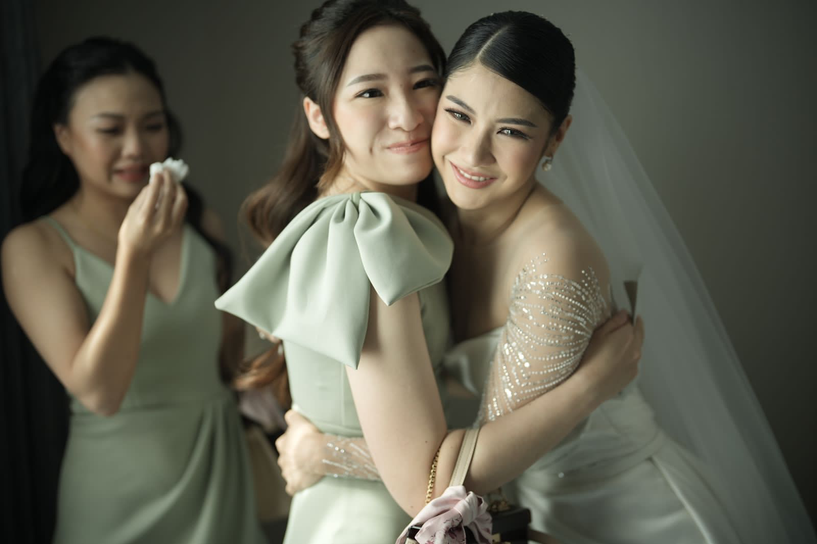 Ken & Olivia wedding by Gift box | Bridestory.com