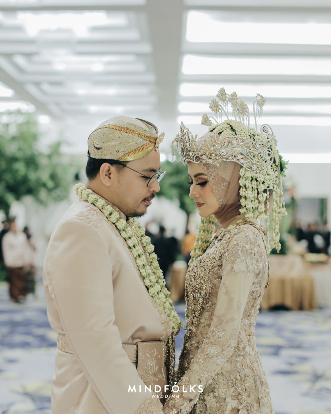 SUNDANESE WEDDING OF INDA & ADE by Menara Mandiri by IKK Wedding ...