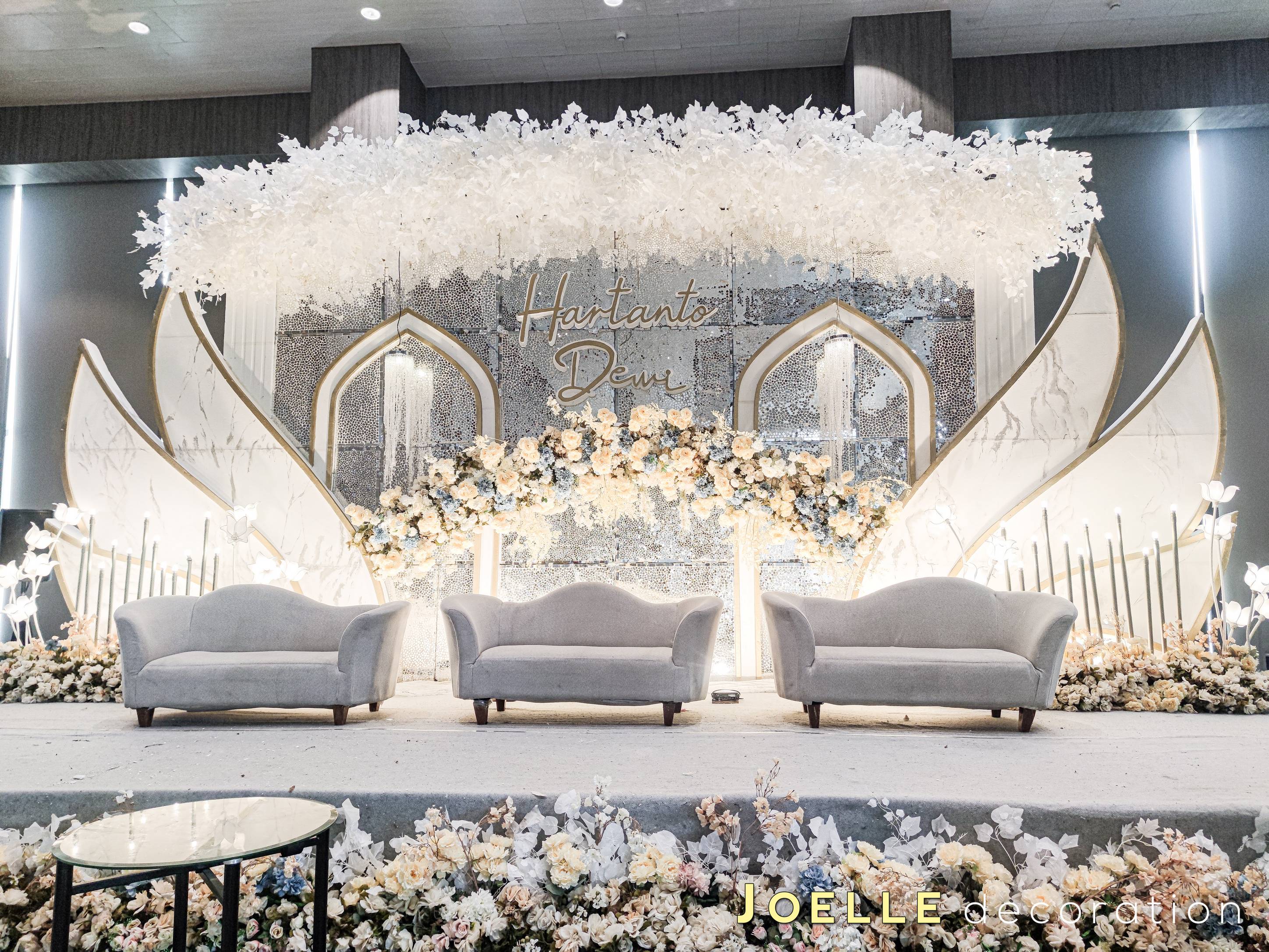 SAYAP PUTIH MINIMALIS | Joelle Decoration | Bridestory
