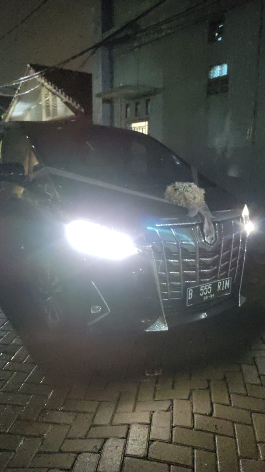 Wedding Car | Alva Wedding Car | Bridestory