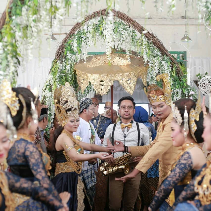 Upacara Adat Sunda Mapag Pengantin | GemaArt Entertainment & Wedding ...