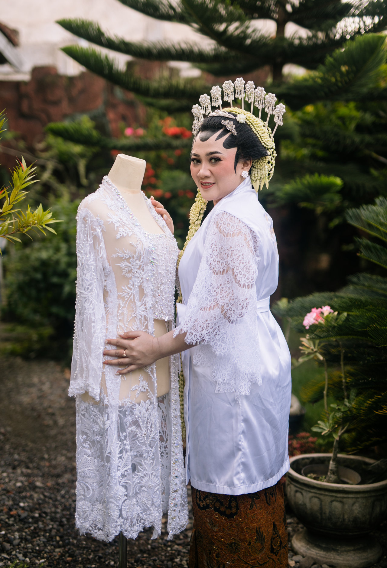 WEDDING ANGGUN PUTRA | Aurellie Photography | Bridestory