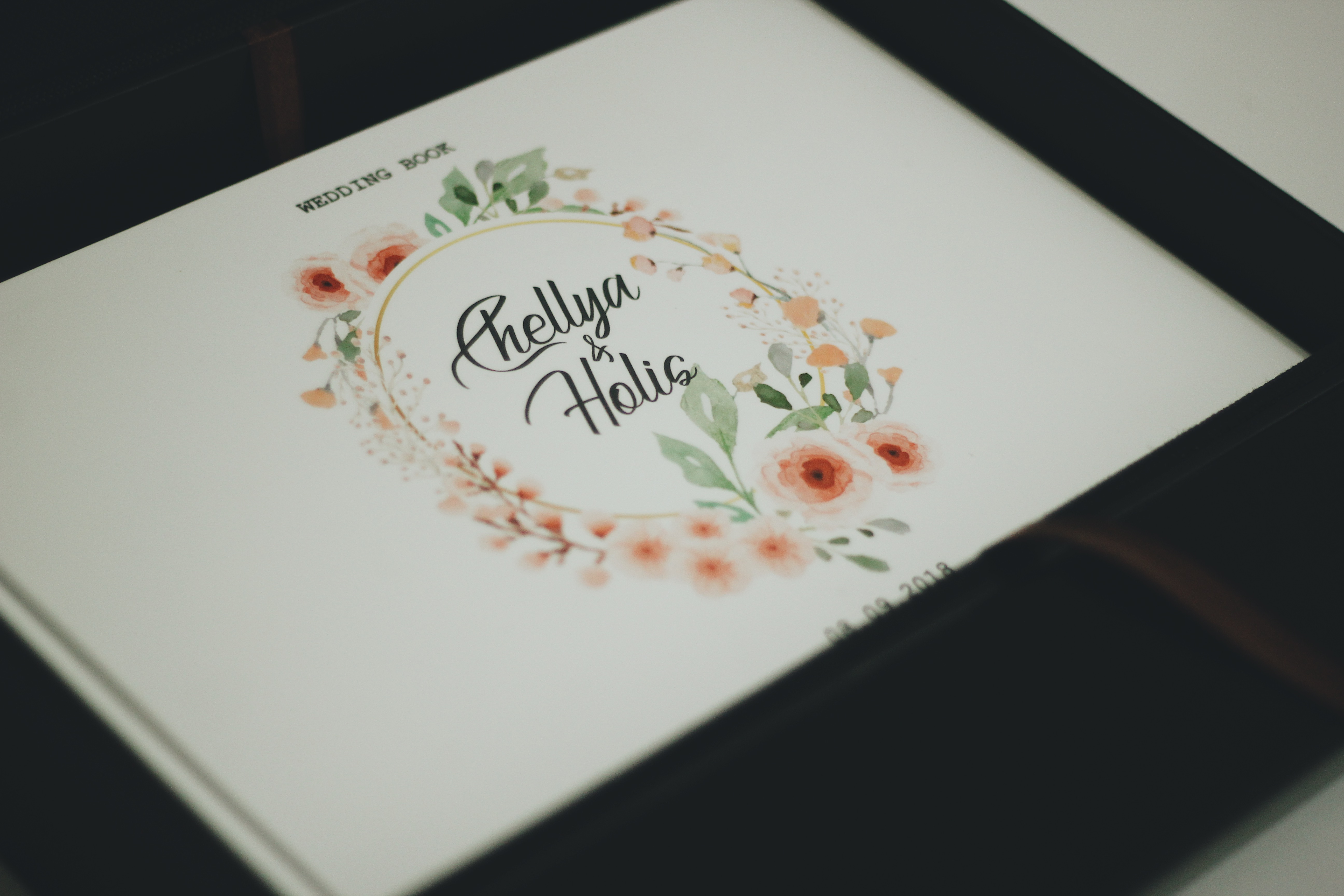 Contoh Album Magazine Wedding Modern Wedding Album Design