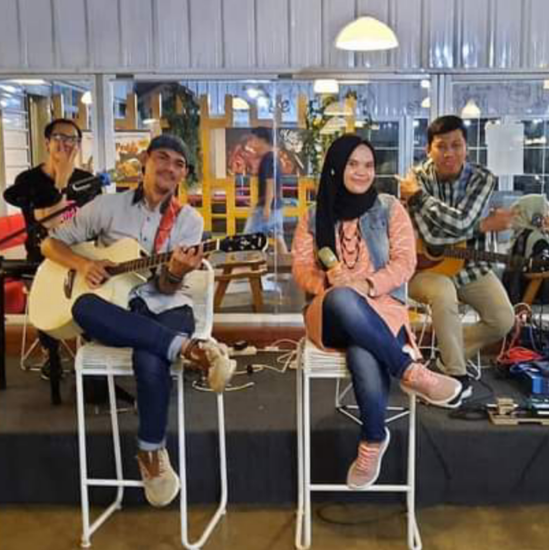 Simply Acoustic | Alen and The Coffee Lovers | Bridestory