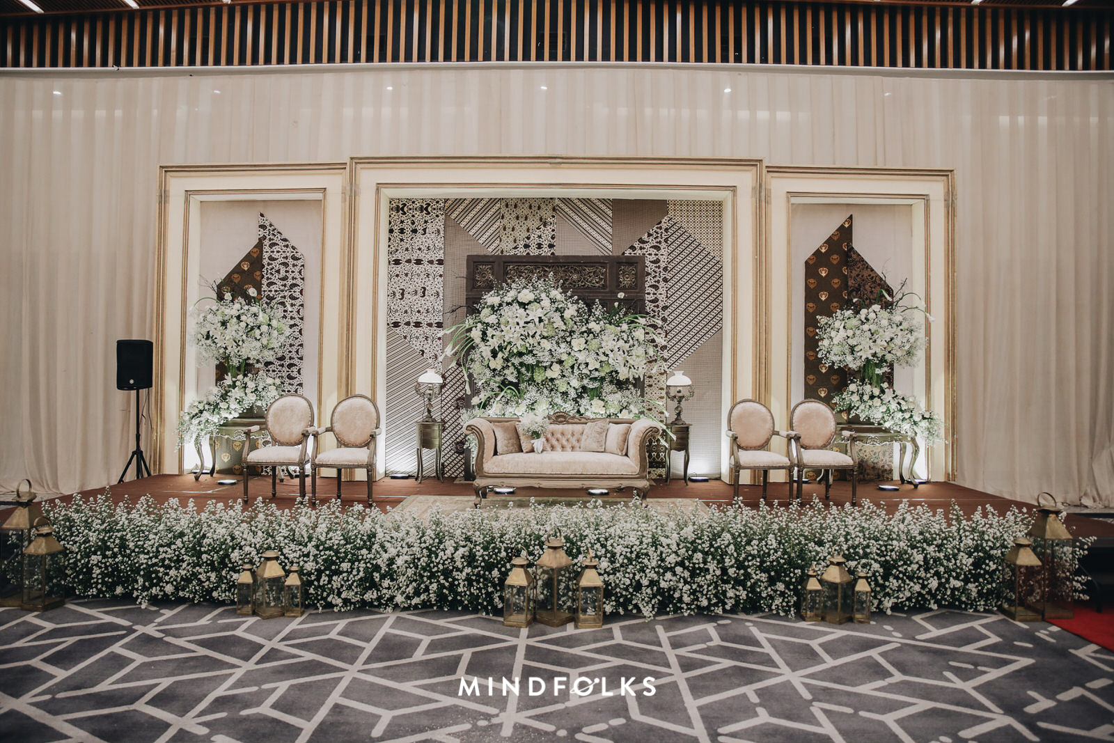 Javanese Wedding of Arfi Winda | IKK Wedding Venues | Bridestory