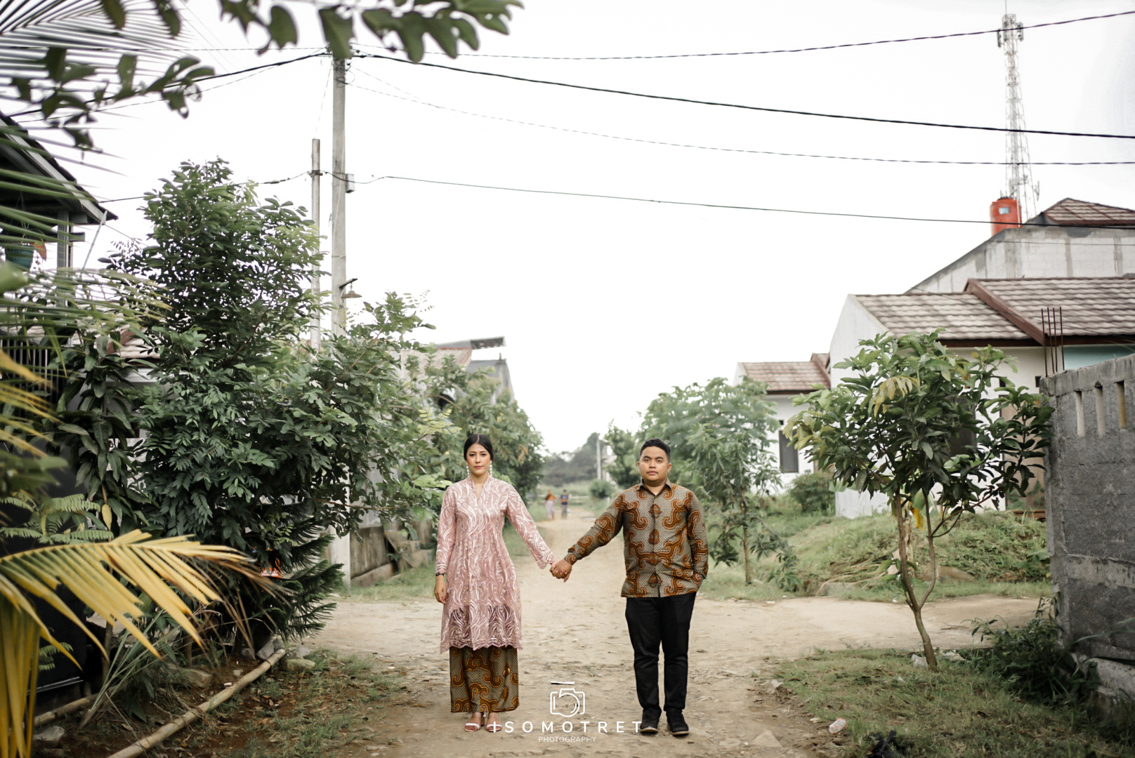 Engagement Happy & Hendry | Isomotret Photography | Bridestory