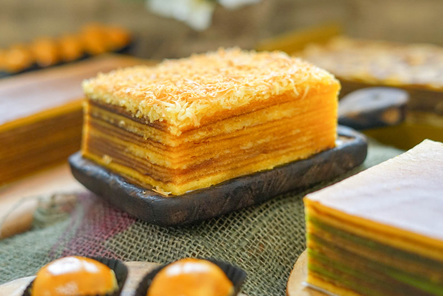 Lapis Legit Cheese ukuran Quarter 10 x 10 cm by Lapislapis | Bridestory ...