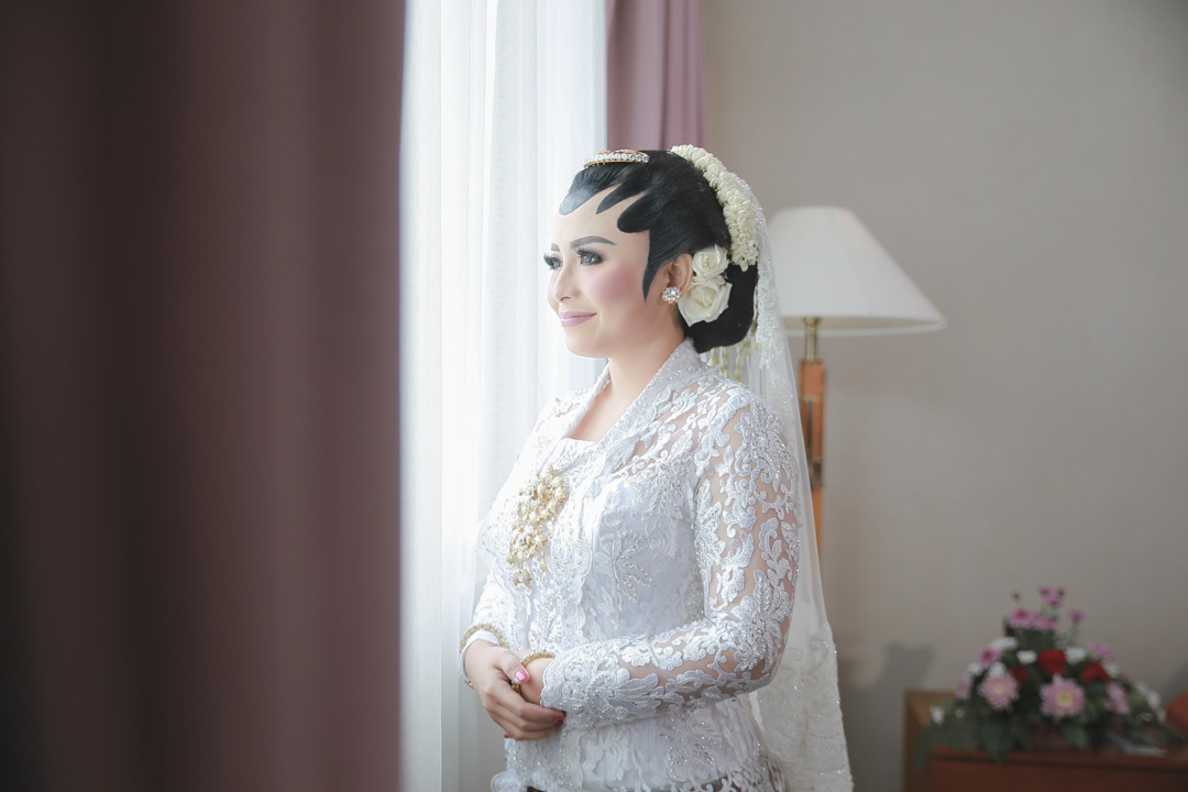 Ganis & Dimas Wedding | Morpho Studio | Bridestory