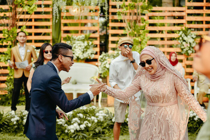 Riska & Isnen Rumah Sarwono by Mutiara Garuda Catering | Bridestory.com Riska & Isnen Rumah Sarwono by Mutiara Garuda Catering | Bridestory.com