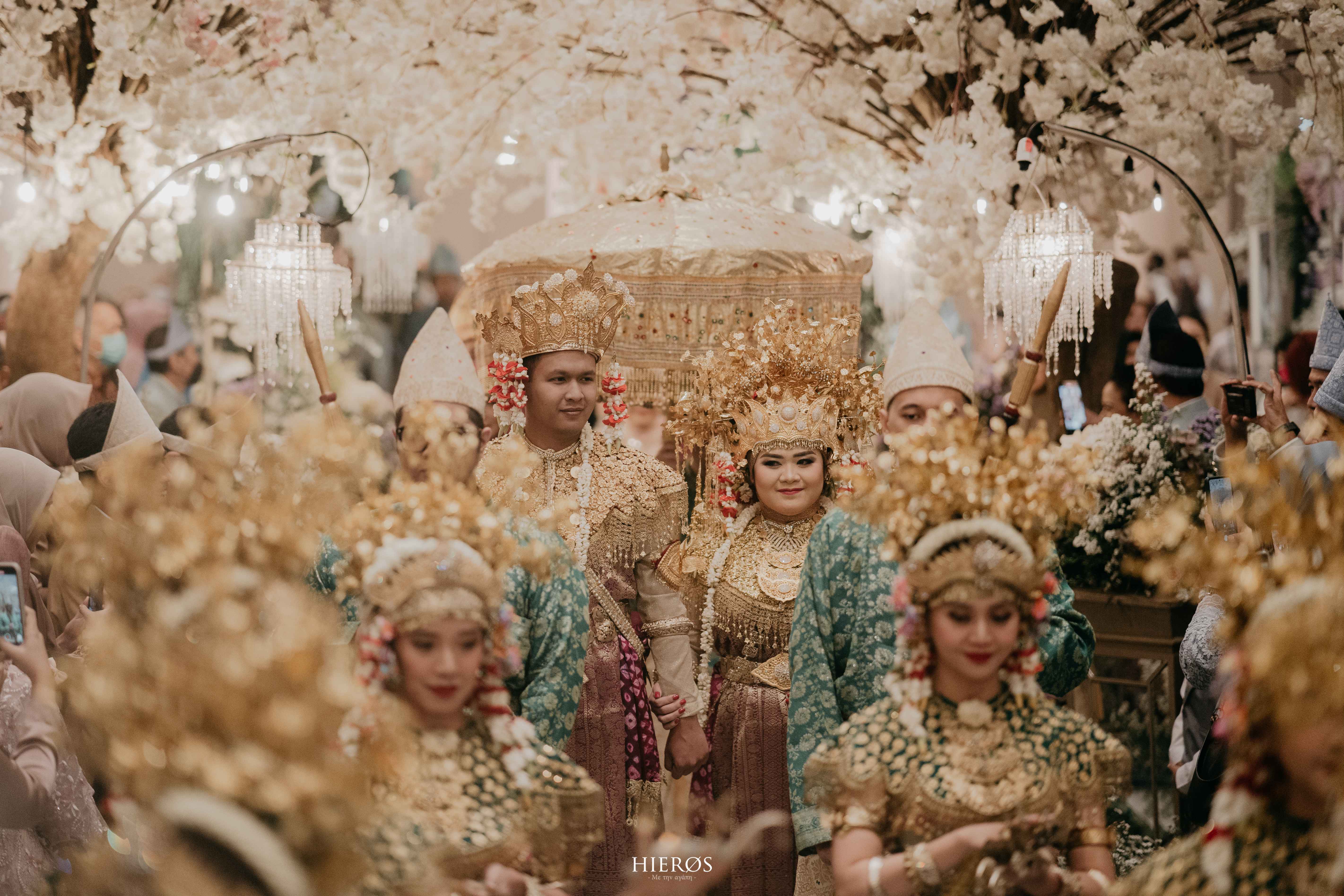 The Wedding Arfi & Raka by Tentangkita Wedding Organizer | Bridestory.com