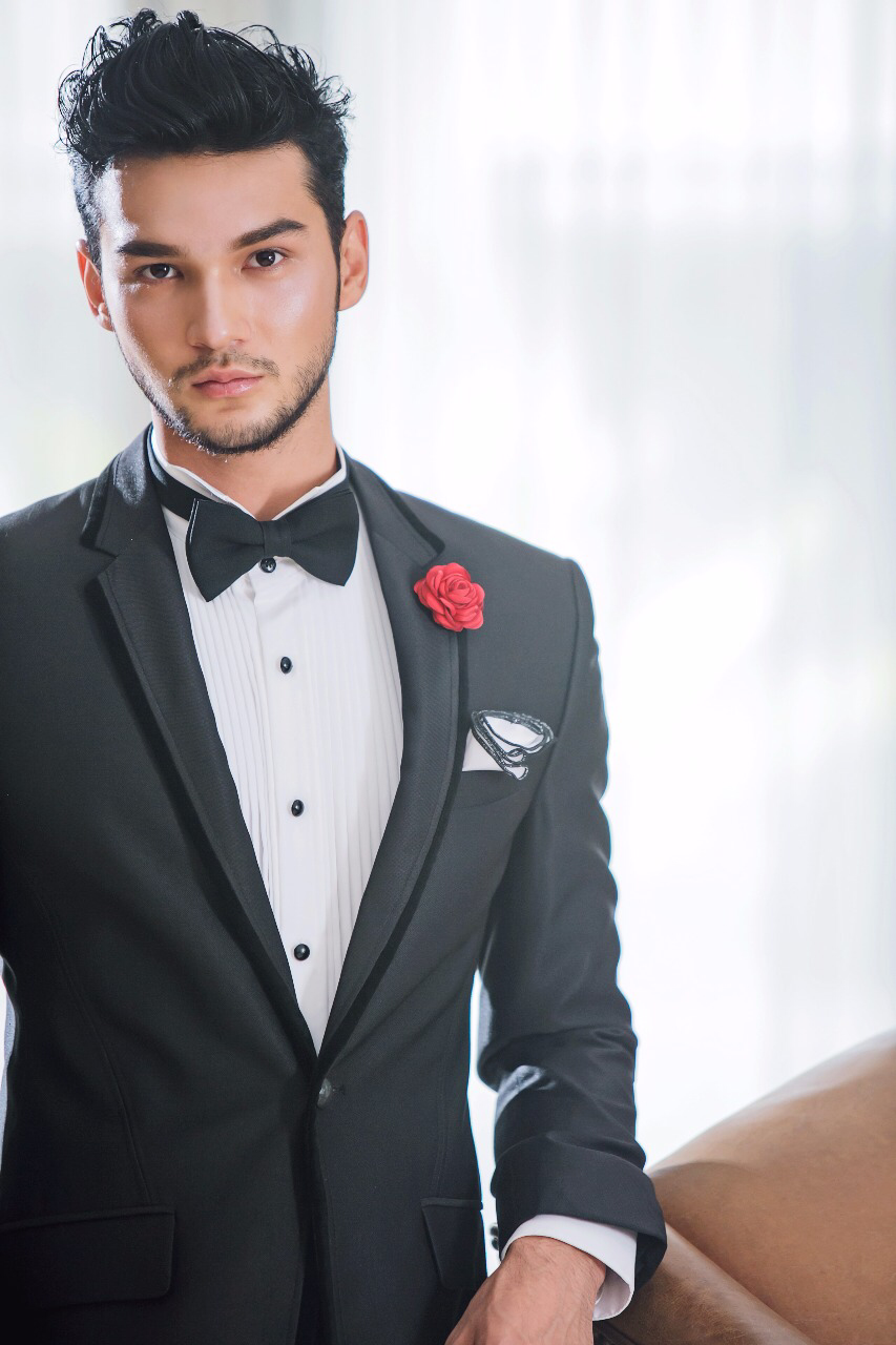 Grey | Richard Costume Design | Bridestory