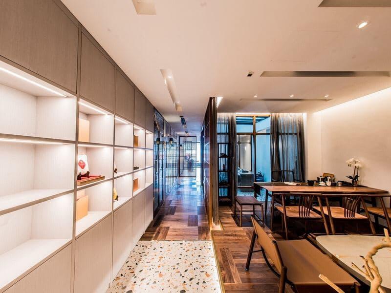 Royal Meeting Room by Royal Eternity Tea House | Bridestory.com