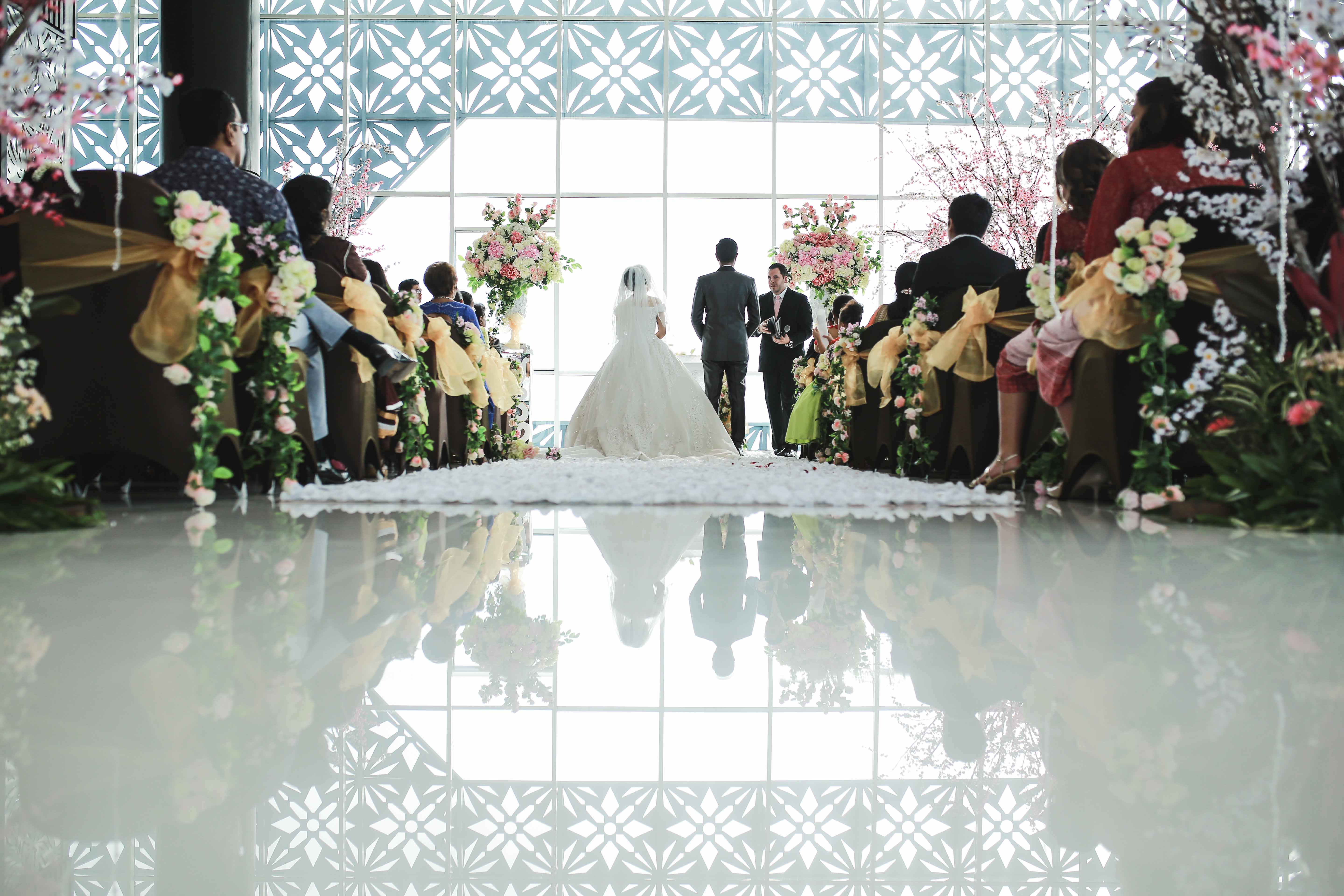KENAN & LENTI WEDDING by Team by Levin Pictures | Bridestory.com