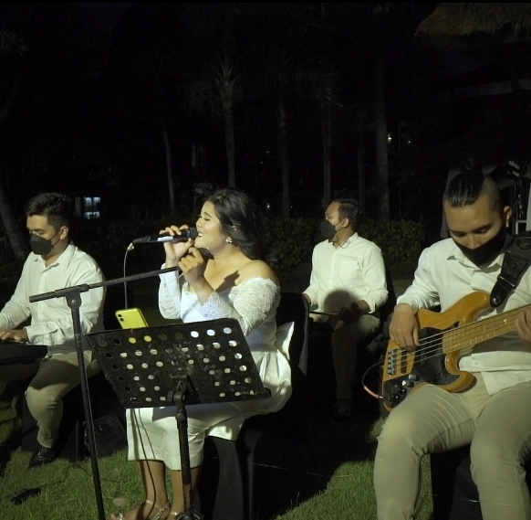 4 Pax Band At The Seminyak Beach & Resort by Akustika Entertainment.Id ...