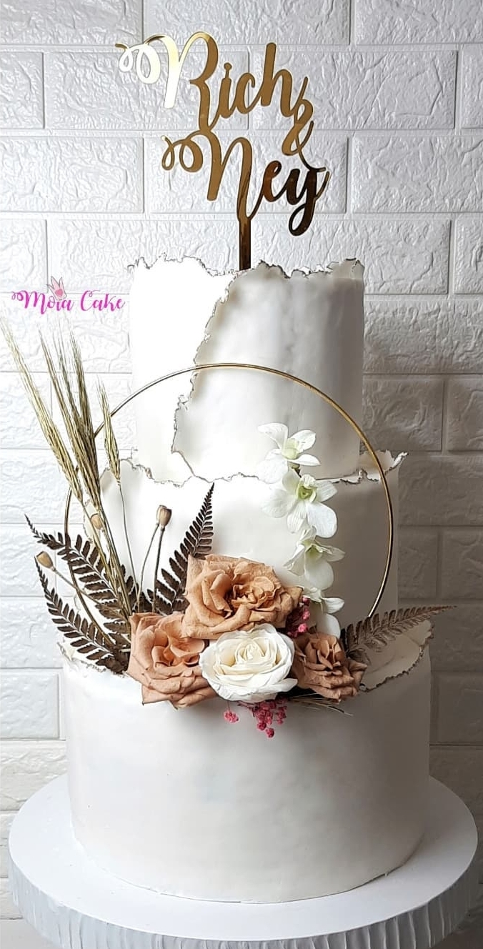 Our Wedding Cakes During The Pandemic 2020/2021 by Moia Cake ...