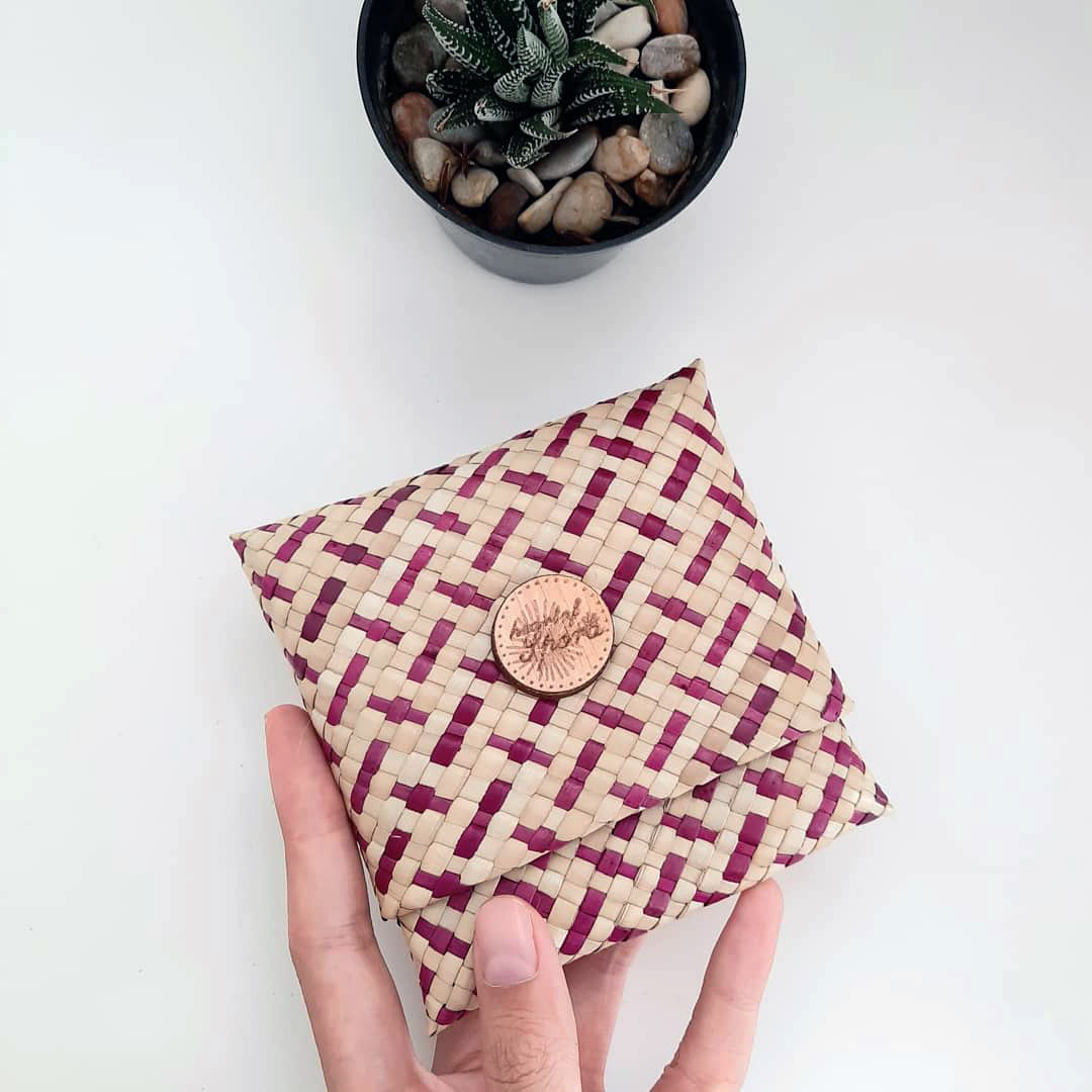 Pouch Slepen Dompet Anyaman Pandan | Crea Spora | Bridestory