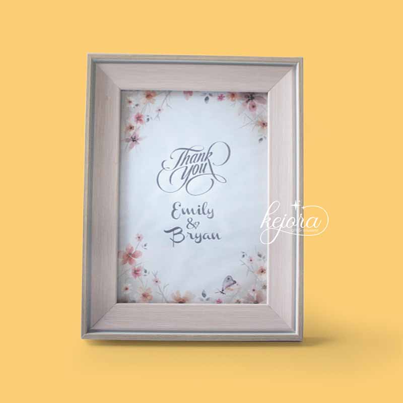 Frame 5R Kayu 2 Warna by Kejora Gift & Souvenir | Bridestory Store