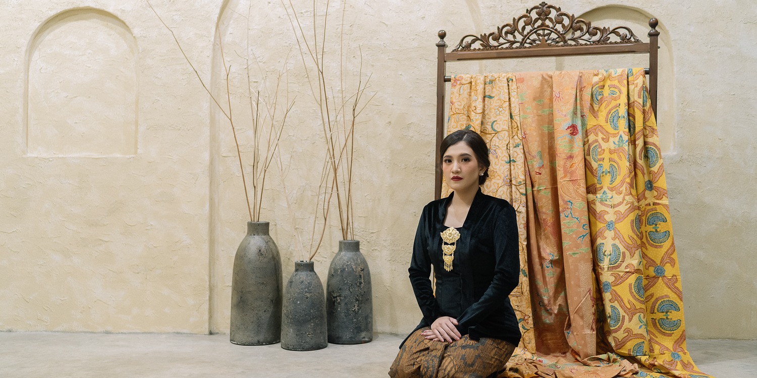 Promo Prewedding Free Studio + MakeUp + Baju Adat by Warna Project ...