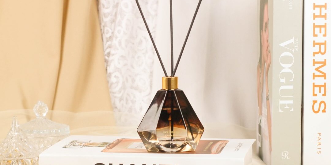 Marigold Reed Diffuser | Souvenir VIP Pernikahan Wedding Gift Exclusiv ...