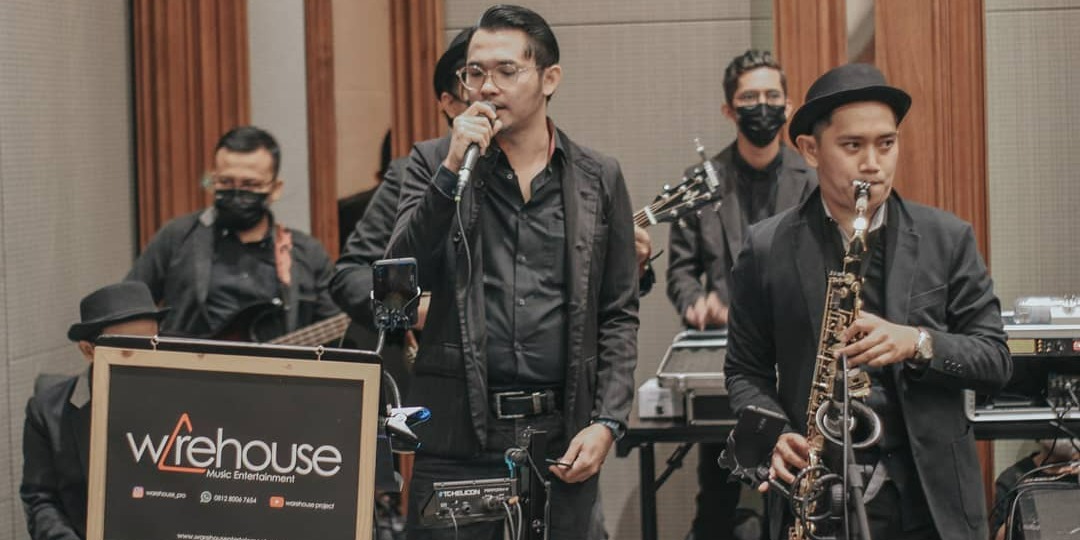 Full Acoustic oleh Warehouse Music Entertainment | Bridestory Store