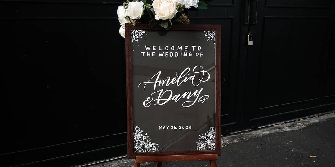Sewa Wedding Sign by Equal Craft & Box | Bridestory Store