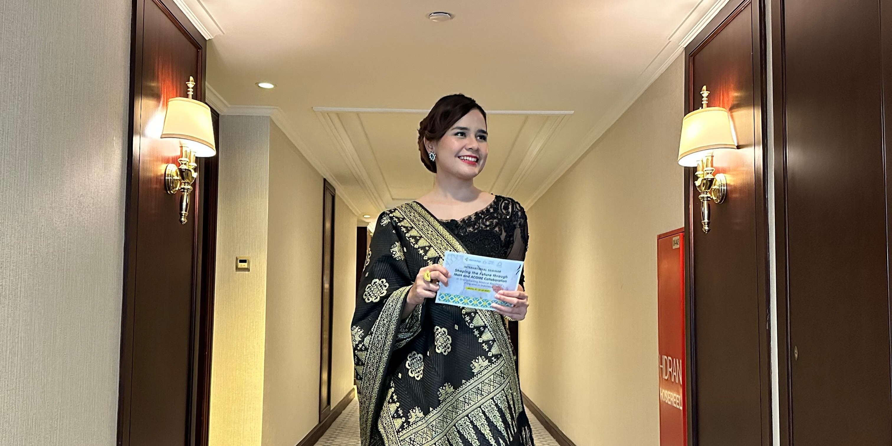 MC Ismi Ingleton by MC Ismi Ingleton | Bridestory Store