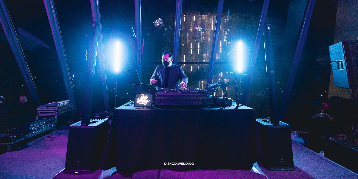 Wedding DJ Dinner Set 100 Pax Small Ballroom by diskodiwedding ...