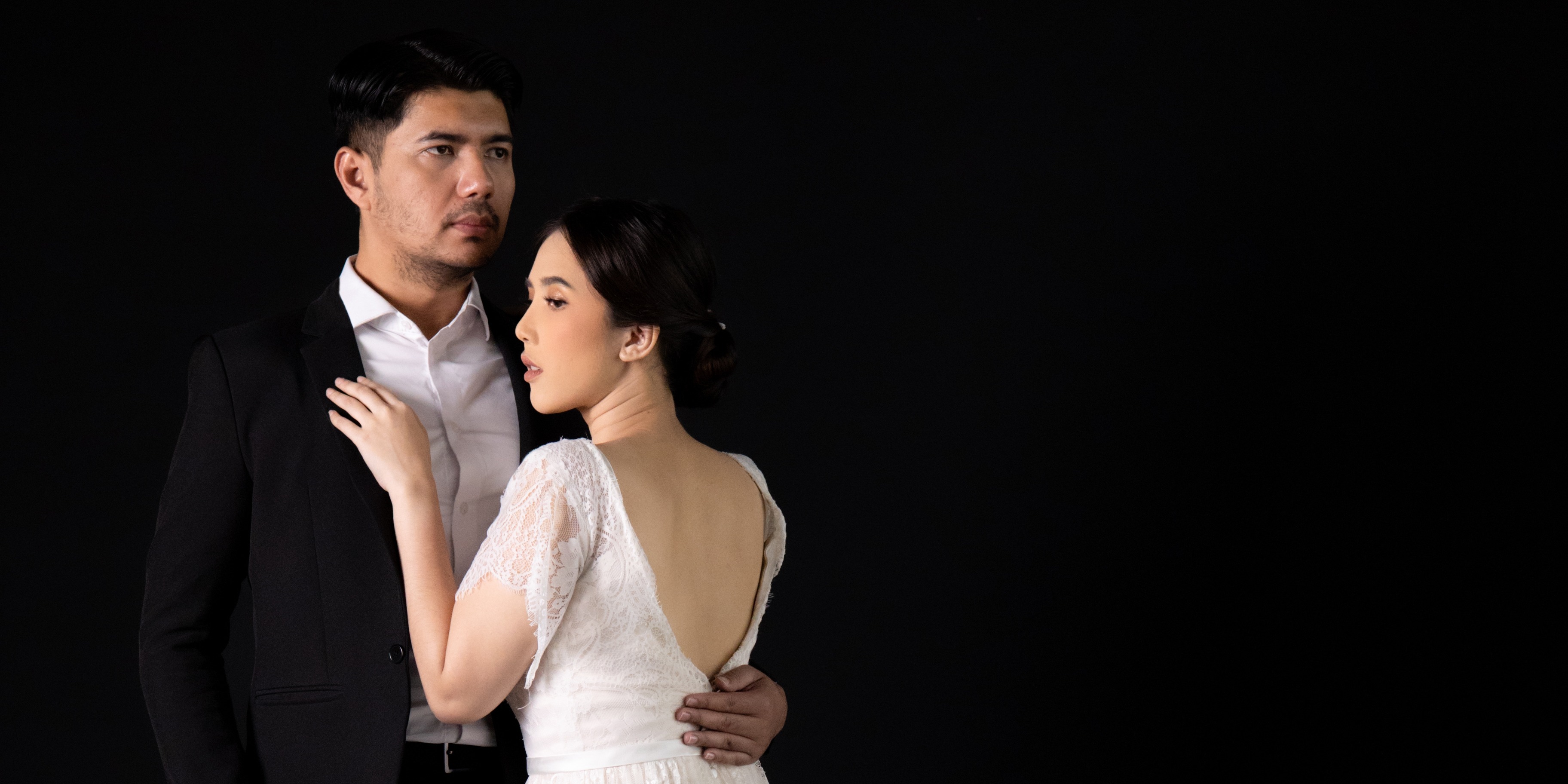 Prewedding Package Light oleh Minamoto Photo Studio | Bridestory Store