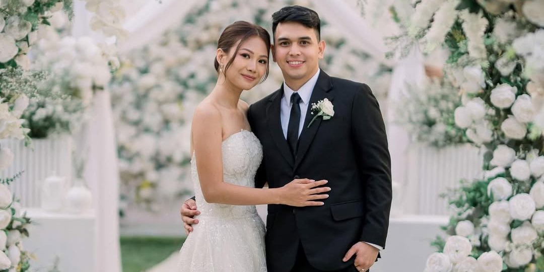 WEDDING DRESS PACKAGE | SURABAYA & JAKARTA oleh Raveloux | Bridestory Store