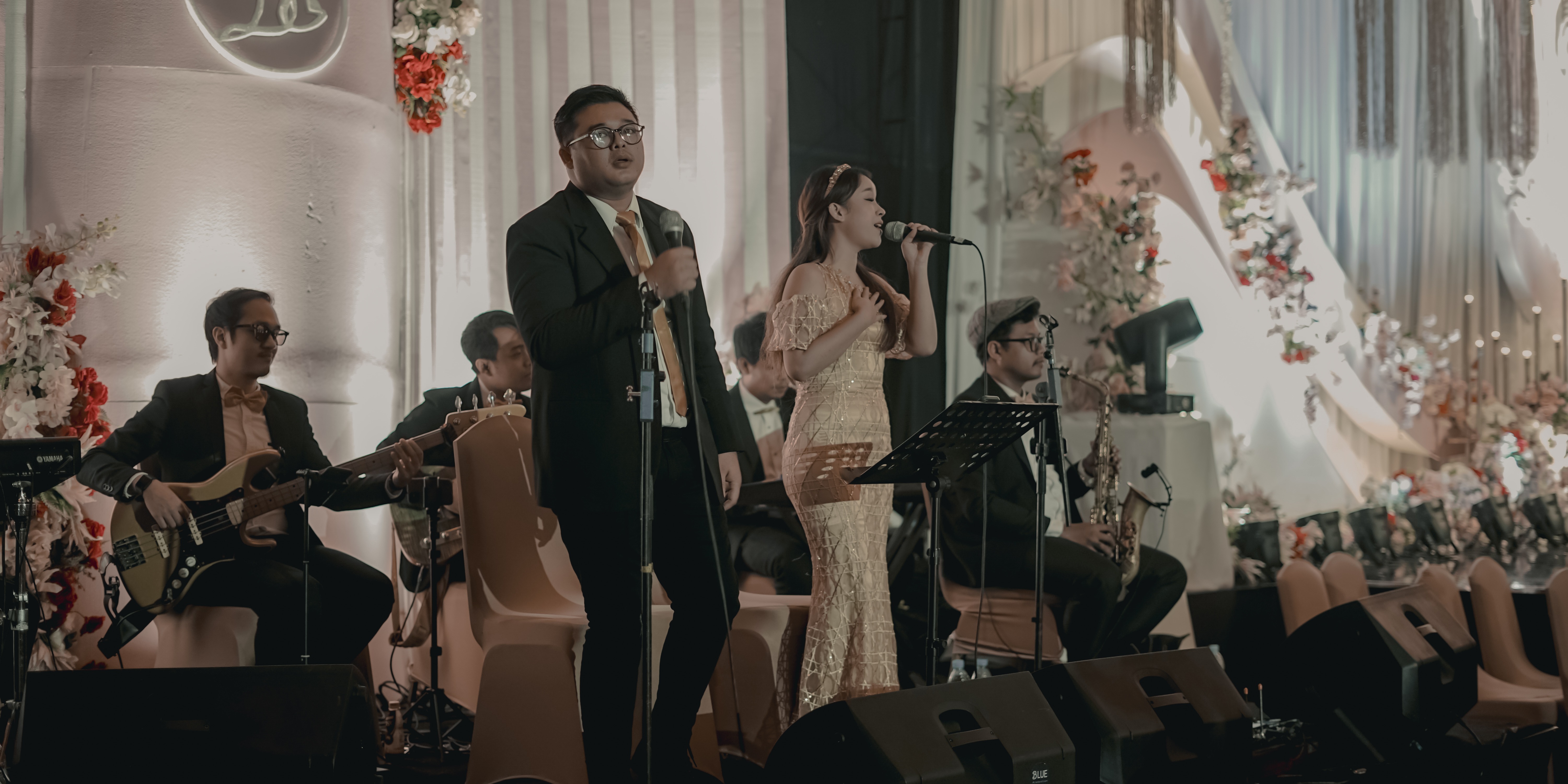 Light Band oleh Skyline Entertainment | Bridestory Store